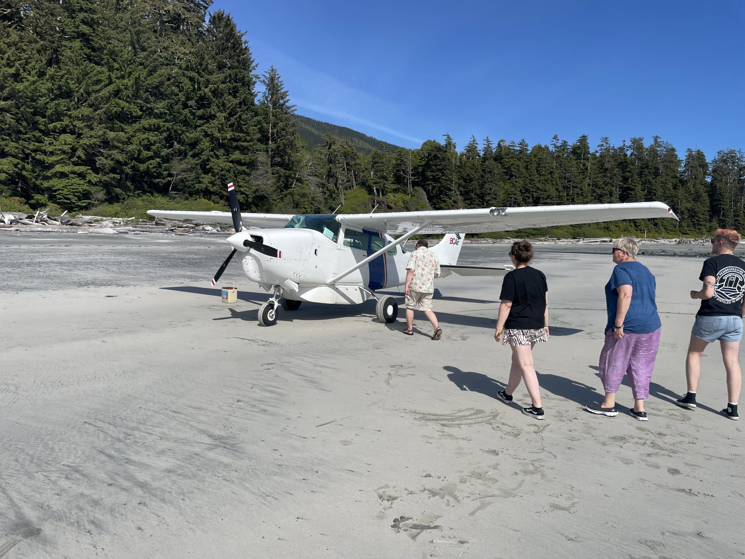 Flights to Nootka Island - BC Air
